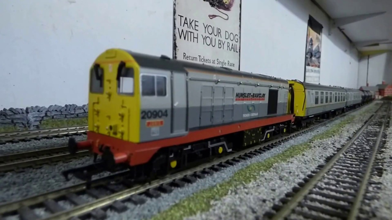Update On The Weedkiller Train (Hunslett Barclay Class 20s) - YouTube