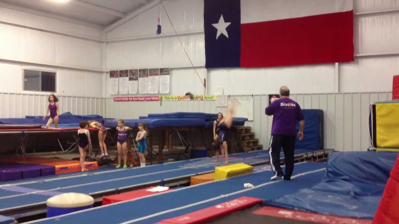 Level 7 Tumbling pass - YouTube