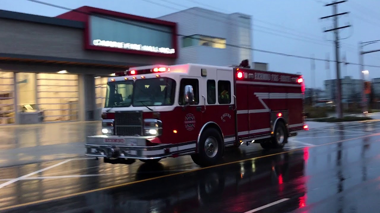 Richmond Fire Rescue - Engine 3 (Spare) & Rescue 7 Responding - YouTube