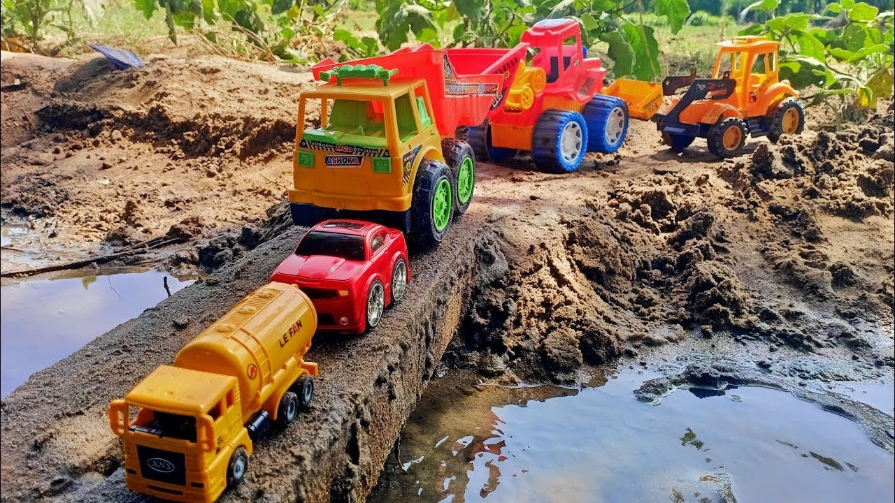 Tiy diorama making mini motor water pump and Diy tractor grapes juice ...