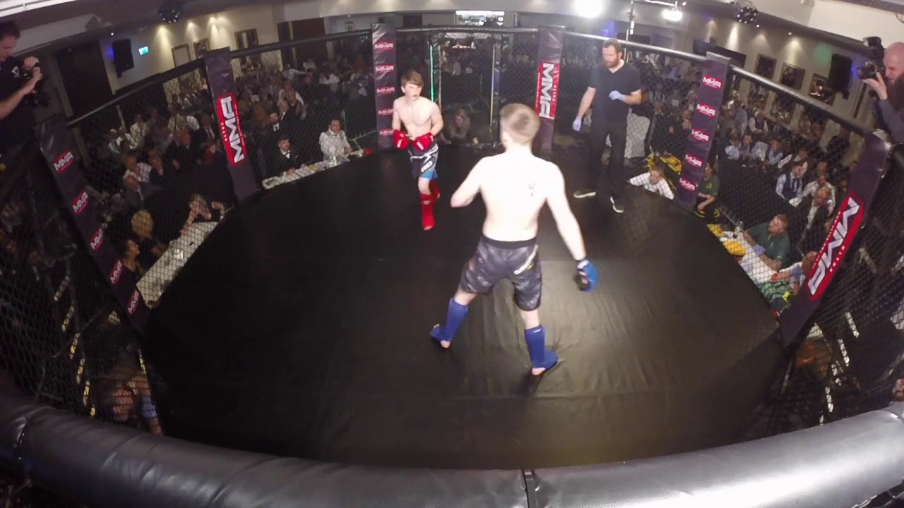 Ultra MMA | Glasgow | Graeme Inglis VS Jamie Carlisle - YouTube