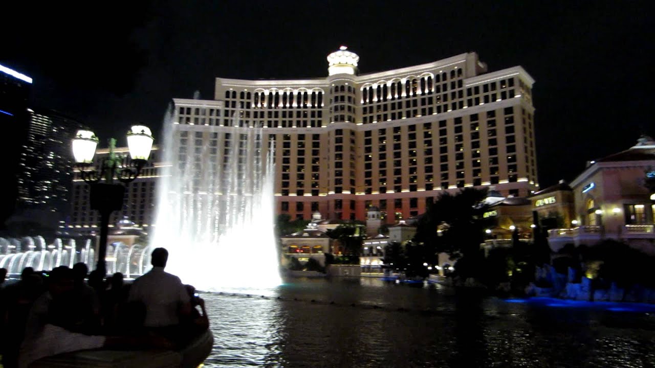 Bellagio Light Show(God Bless the USA)-HD - YouTube
