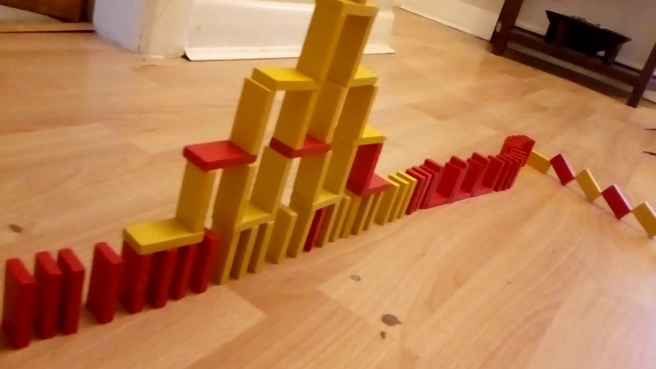 My first domino set up (81dominoes) - YouTube