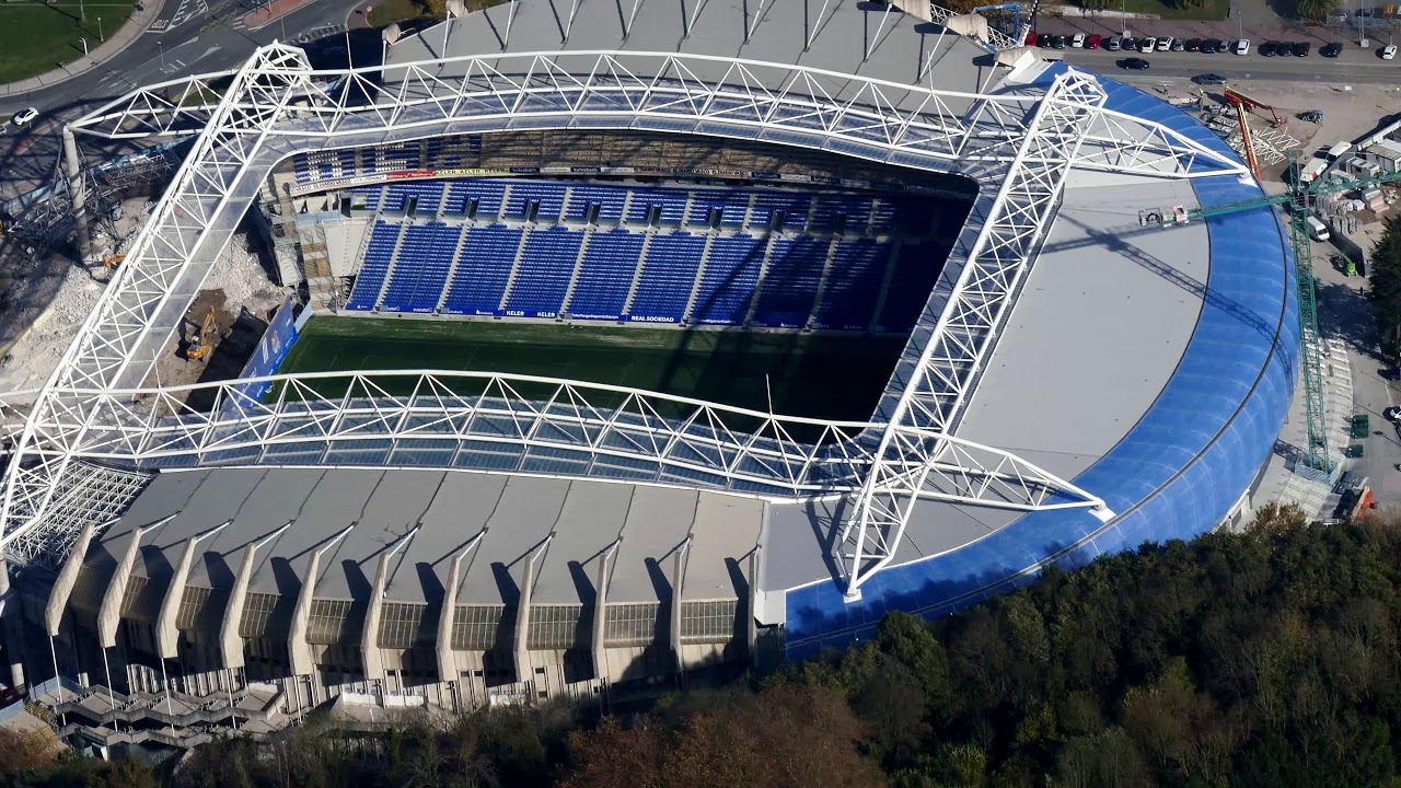 Estadio de Anoeta desde el "aire", Cessna 172S. - YouTube