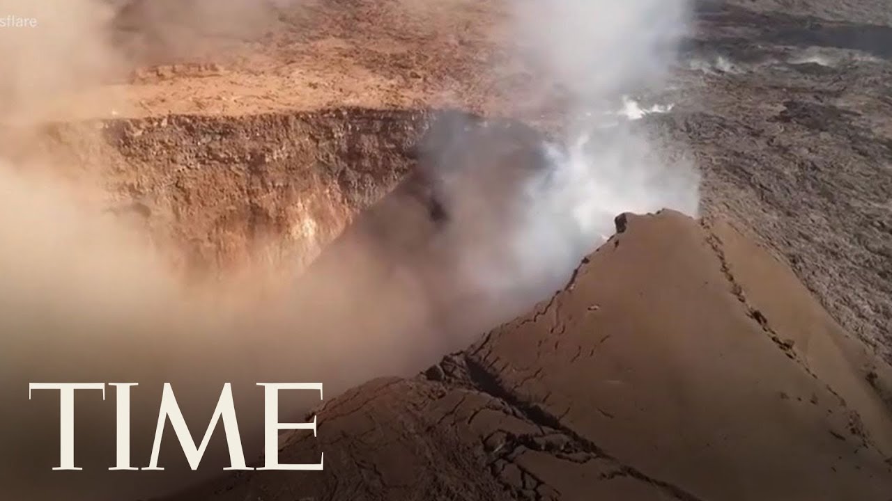 Aerial Views Of Hawaii's Kilauea Volcano Eruption | TIME - YouTube