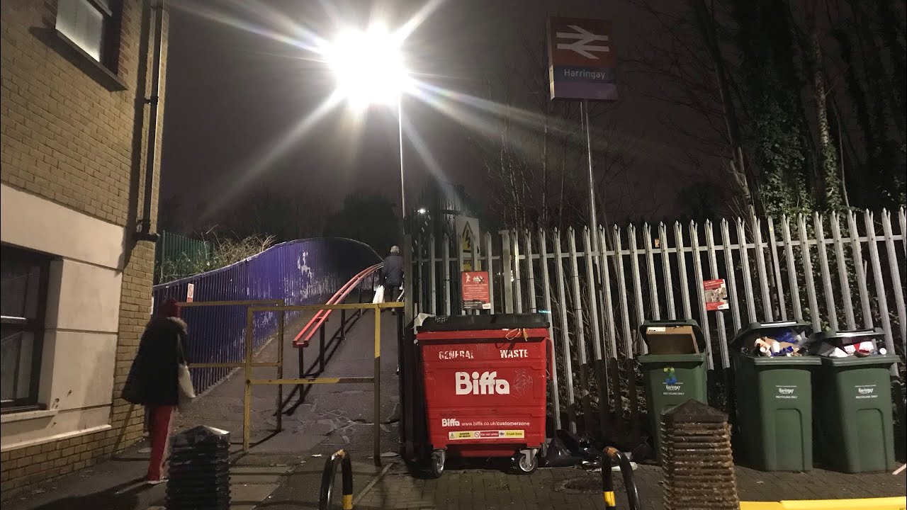 Harringay Station (29-01-2024) - YouTube