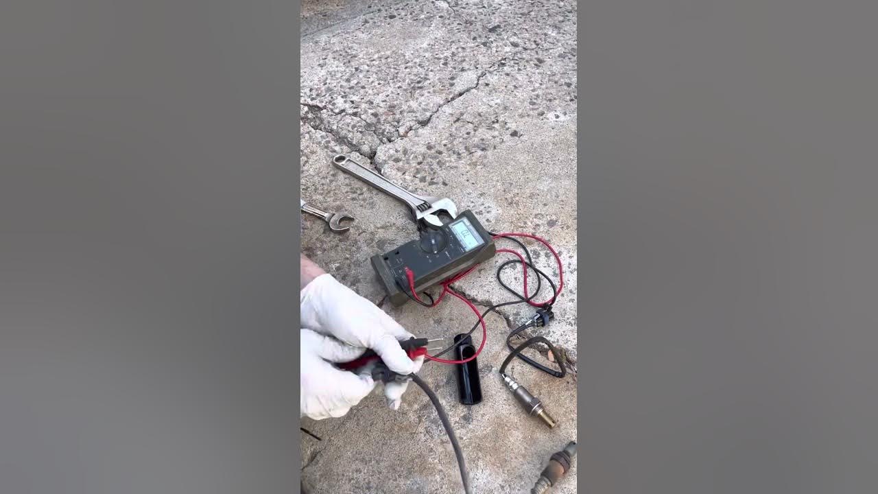 How to test an O2 oxygen sensor using a multimeter, 2006 Chevy ...