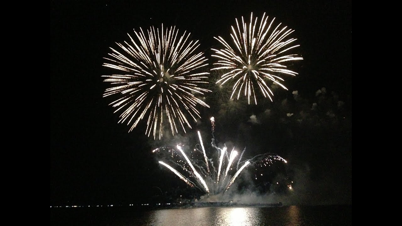 4th Philippine International Pyromusical Competition Patron VIP Mall of ...