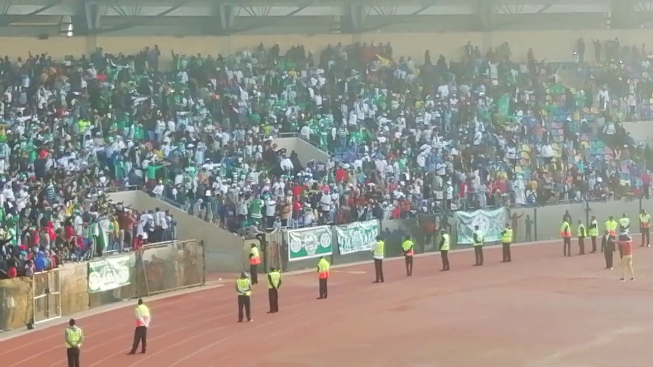 Dumela Khompela, hela yalo - YouTube