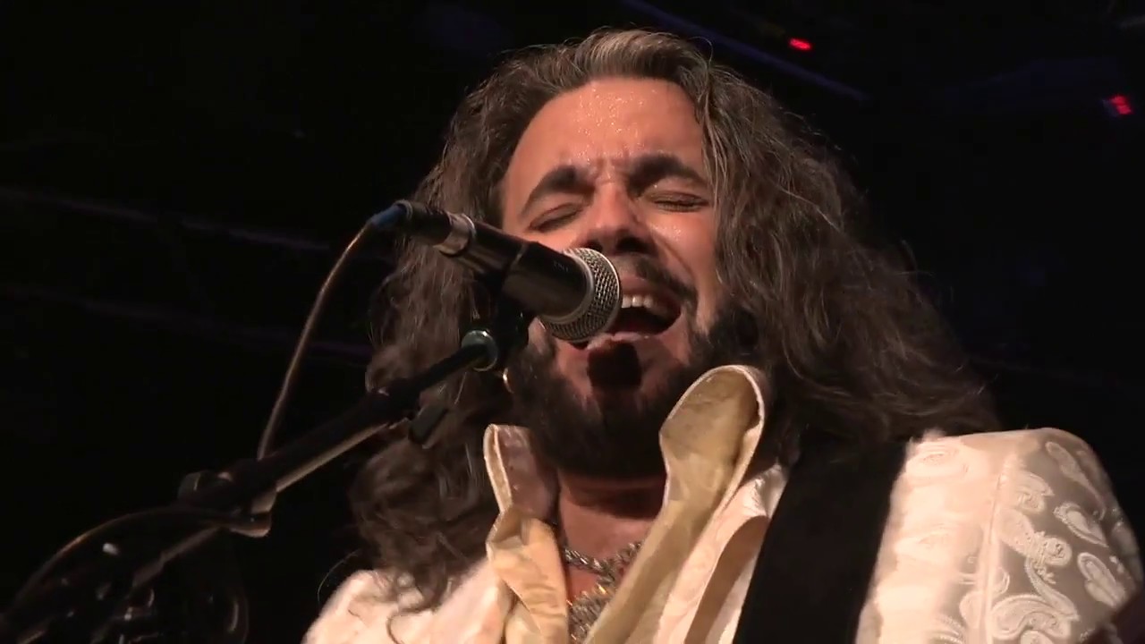 Bee Gees Gold Tribute - YouTube