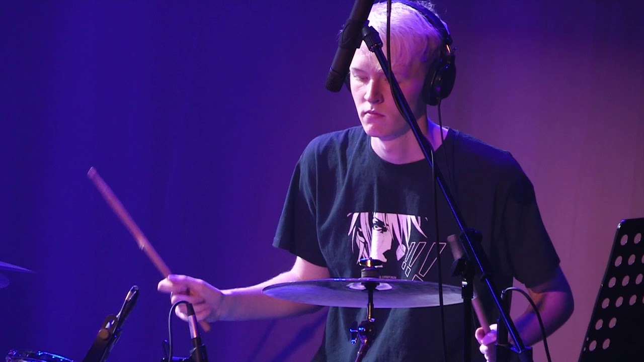 Sam Pemberton gets Funky - YouTube