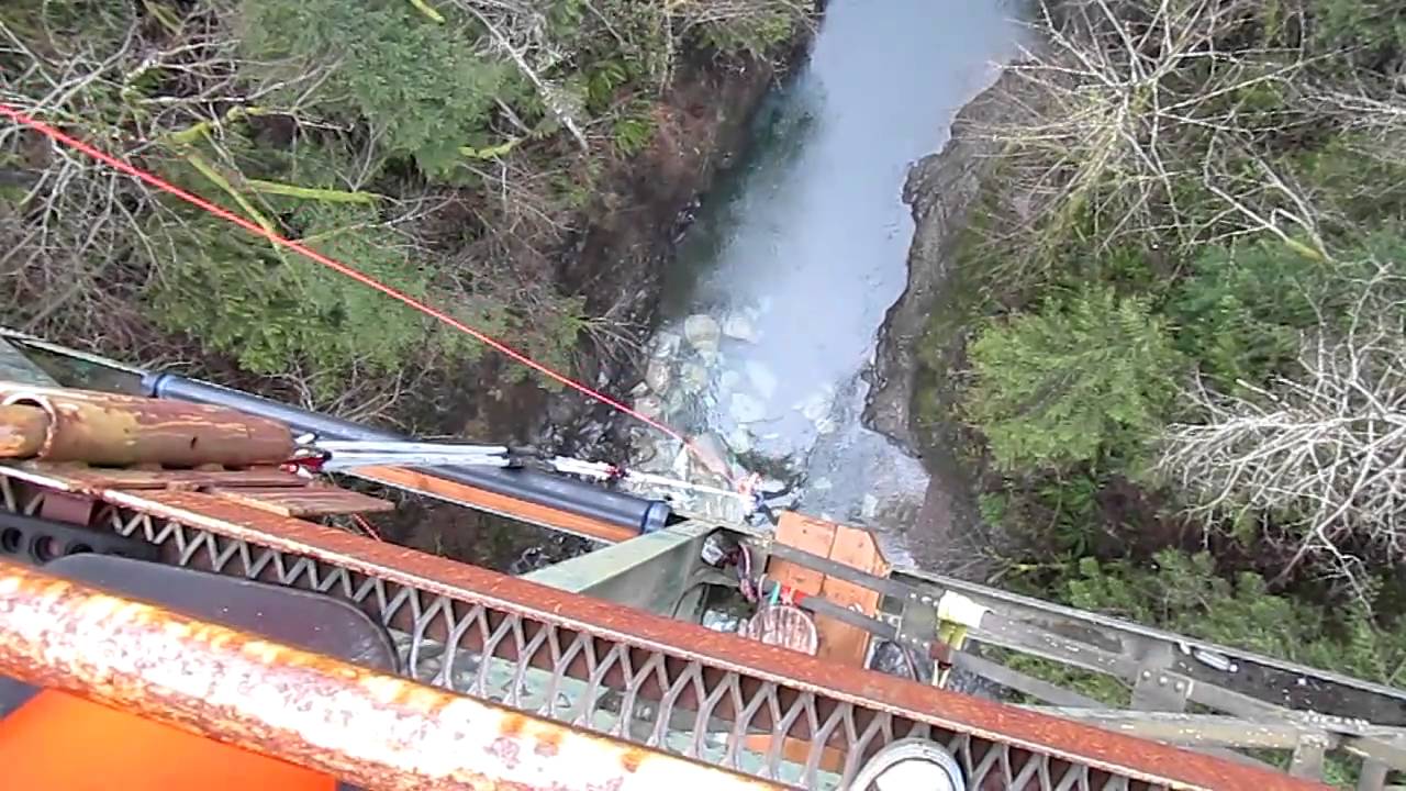 Pacific Northwest Bridge Bungee Jumping! - YouTube