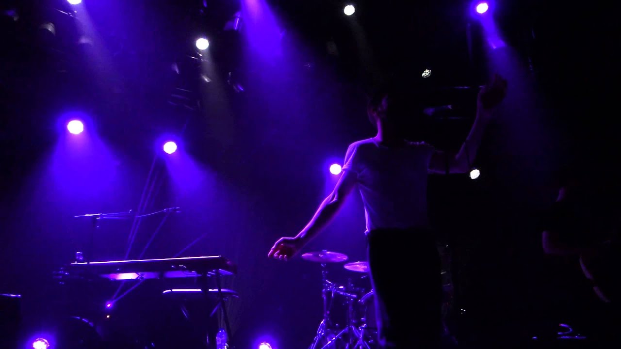 Nicola Testa - Violet (Live Bruxelles 17/04/2015 ) - YouTube