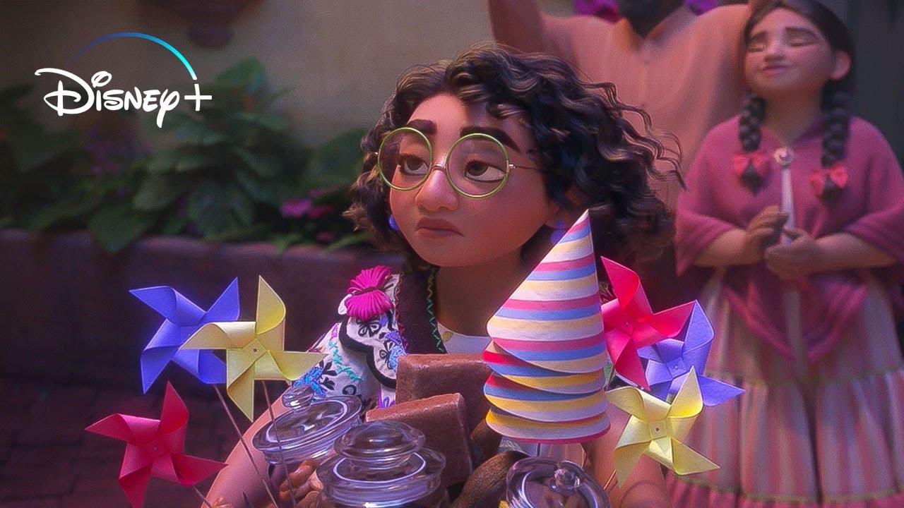 Acaso alguien dijo, Flores? | Encanto | Clip Oficial Español Latino ...