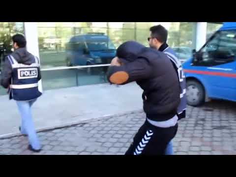 adliyeye göbek atarak giren adam hadi bakalım yasin