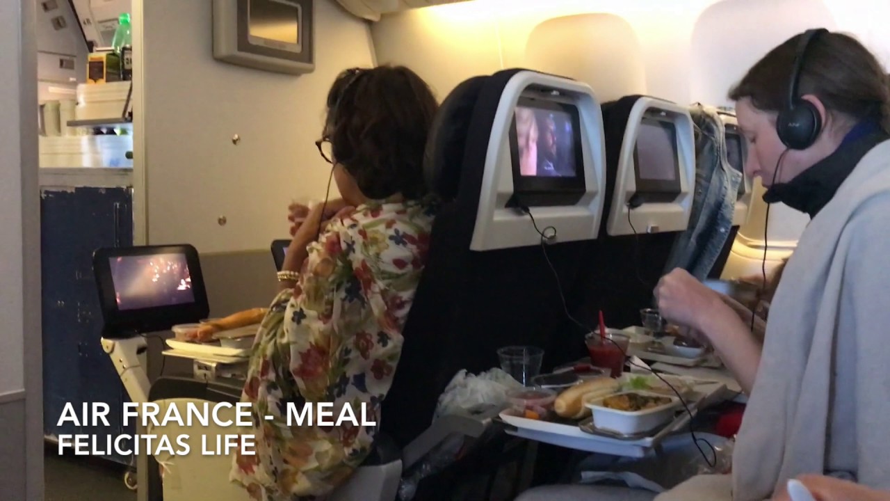 Flight Food Review: Air France Economy SGN to CDG - YouTube