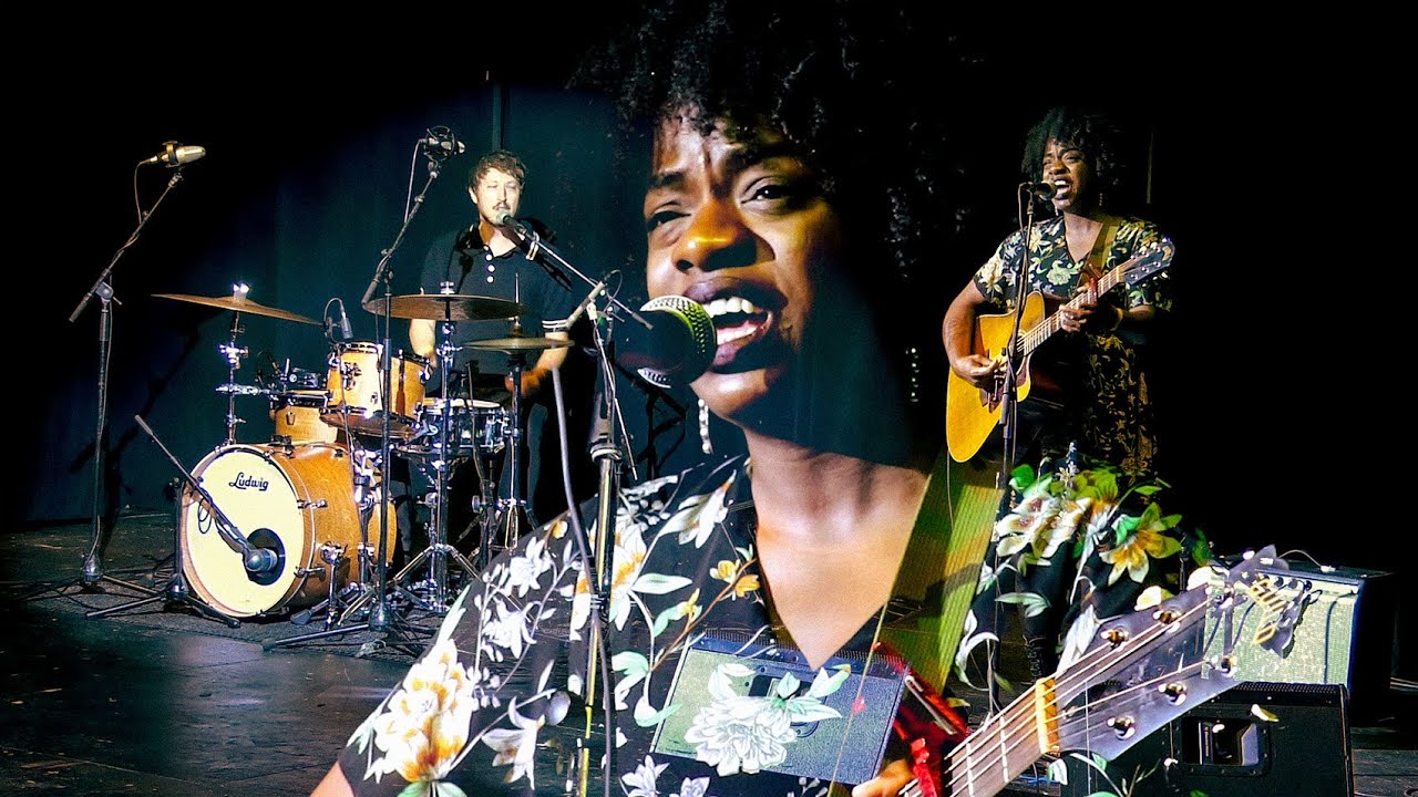 Sunny War performs at Mission Creek [FULL CONCERT] - YouTube