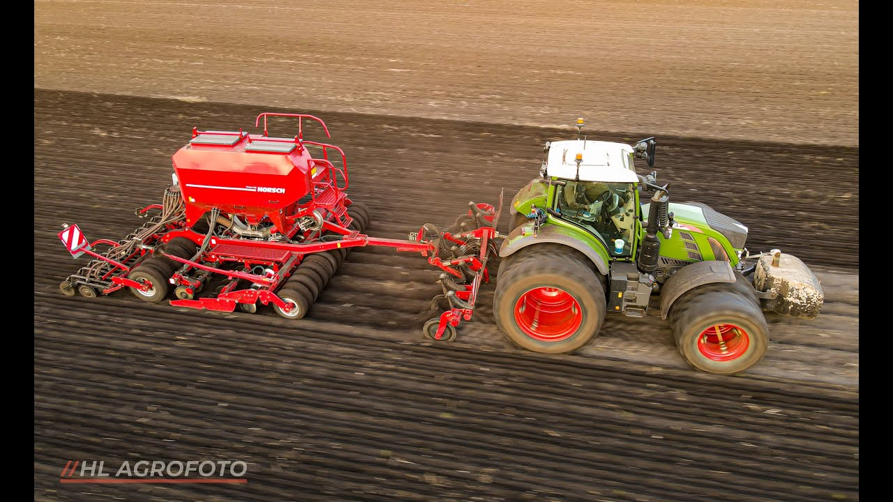 Fendt 724 with 4 m subsoiler + Horsch Pronto 4 DC - YouTube