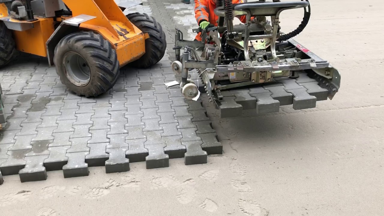 Machinaal h klinkers leggen - YouTube