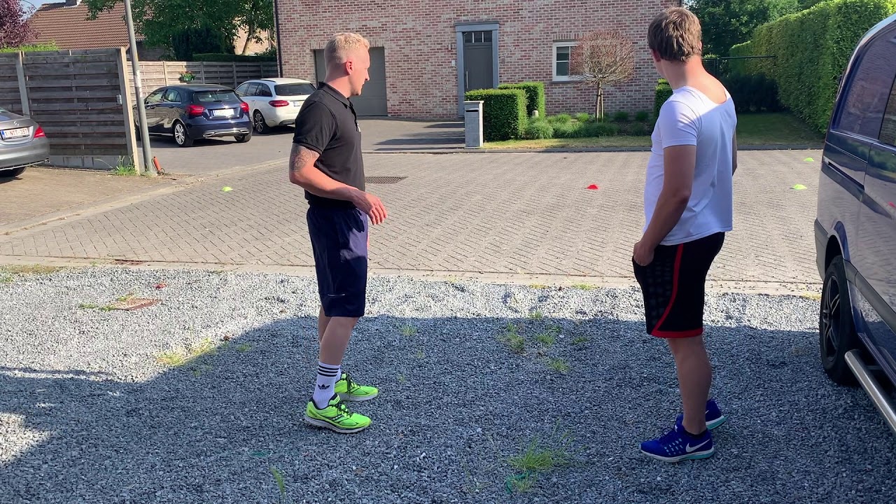 Y-shaped reactive agility test - YouTube