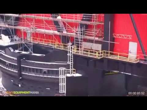 Largest Crane Vessel in the World.! SSCV Thialf - YouTube