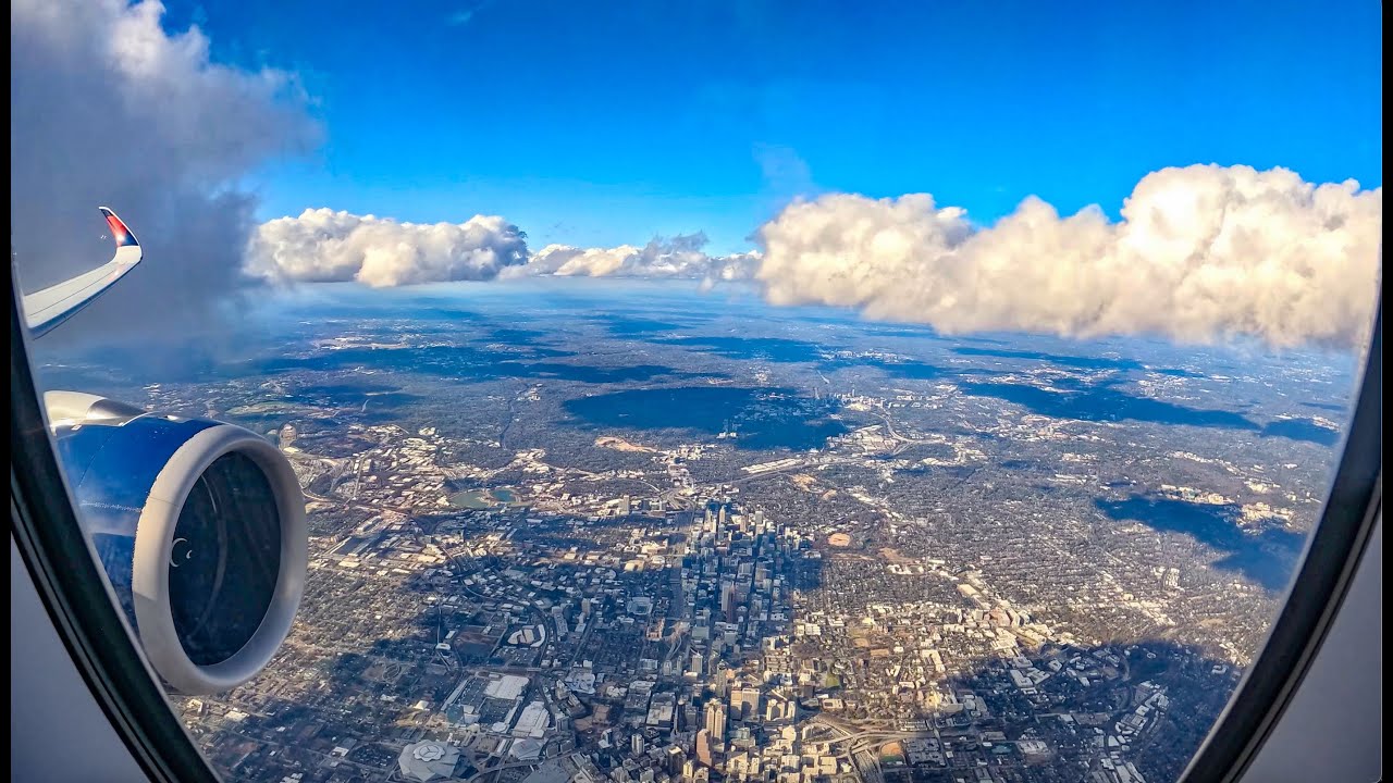 Delta A350 Flying Over Downtown Atlanta and Landing at Hartsfield ...