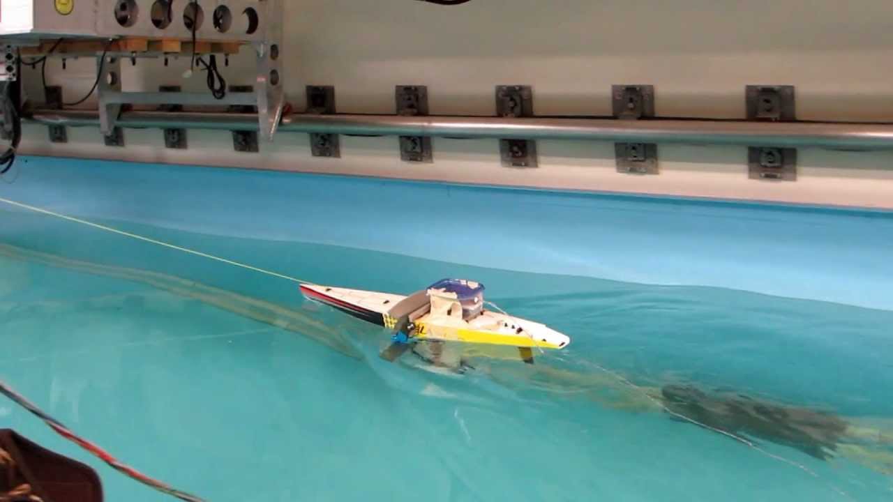 Boat in tow tank - YouTube