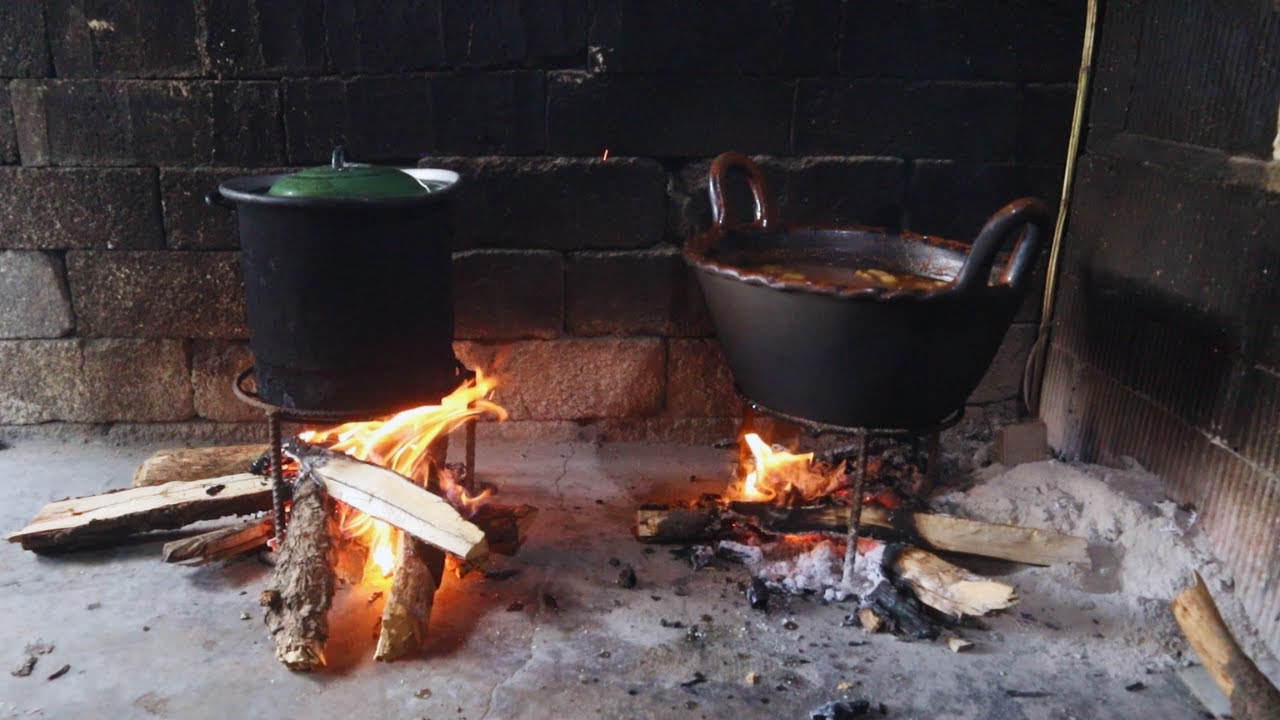 MOLE PRIETO y TAMALES simples - Cocina con Vicky - YouTube