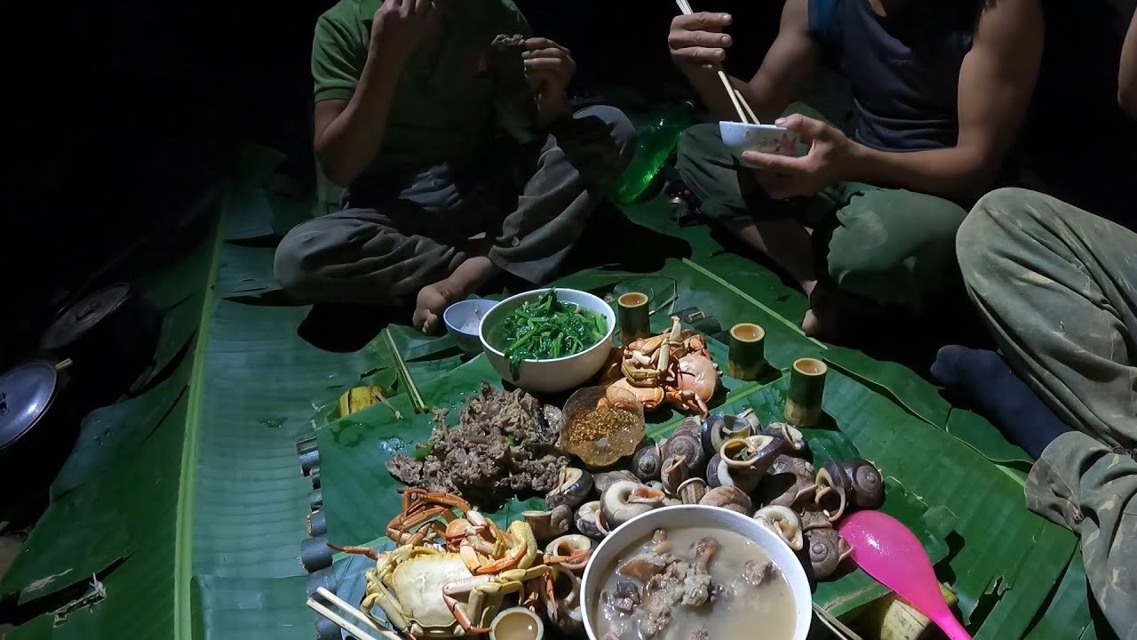 Cooking wild food, survival instinct, Find&Eat - YouTube