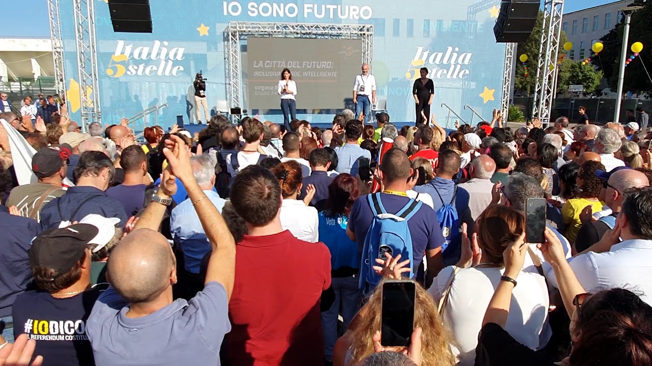 Virginia Raggi | NAPOLI | Italia 5 Stelle 2019 - YouTube