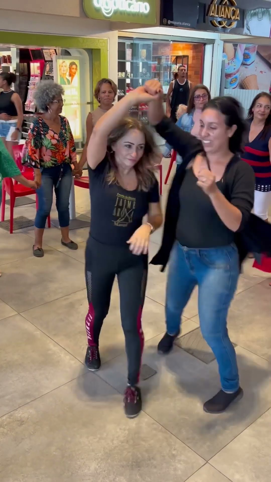 Assim que professor de dança de salão comemora aniversário! Projeto ...