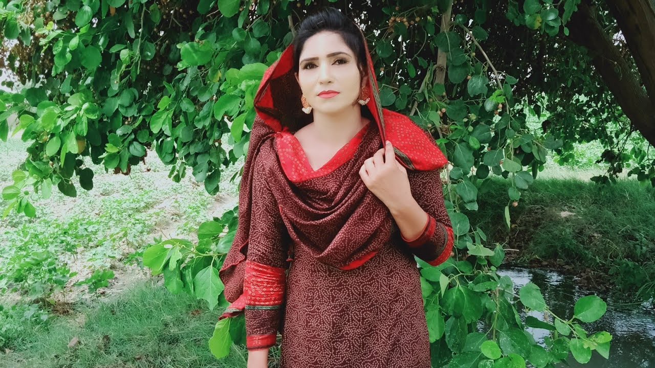 Village life in Pakistani women Rj Mehwish khan - YouTube
