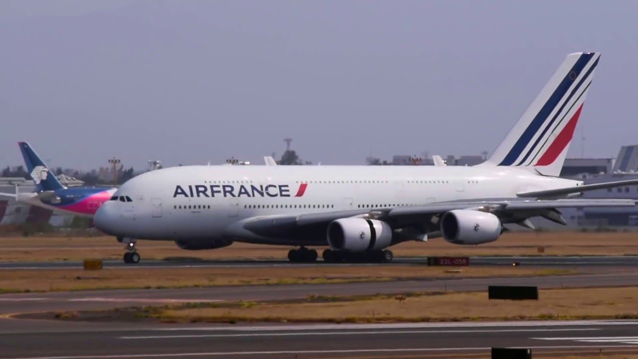 Air France 380 Aterrizaje/Despegue EN AICM /// Take Off and Landing of ...