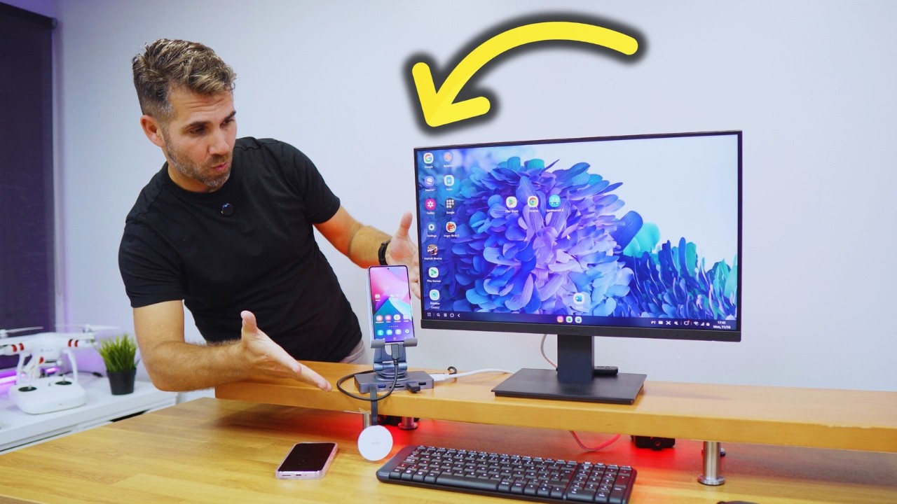 Turn the PHONE into a Desktop PC with Docking Station 😅 - YouTube