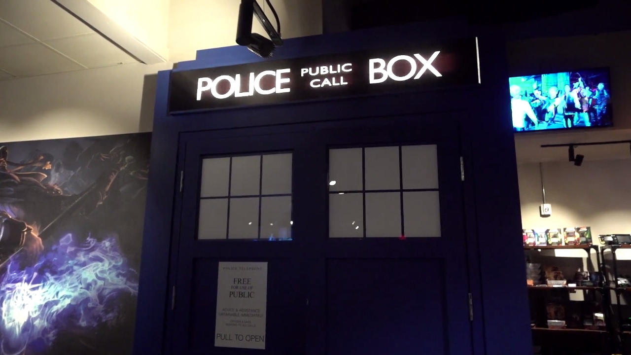 (OLD VLOGS) Doctor Who Police Box - YouTube
