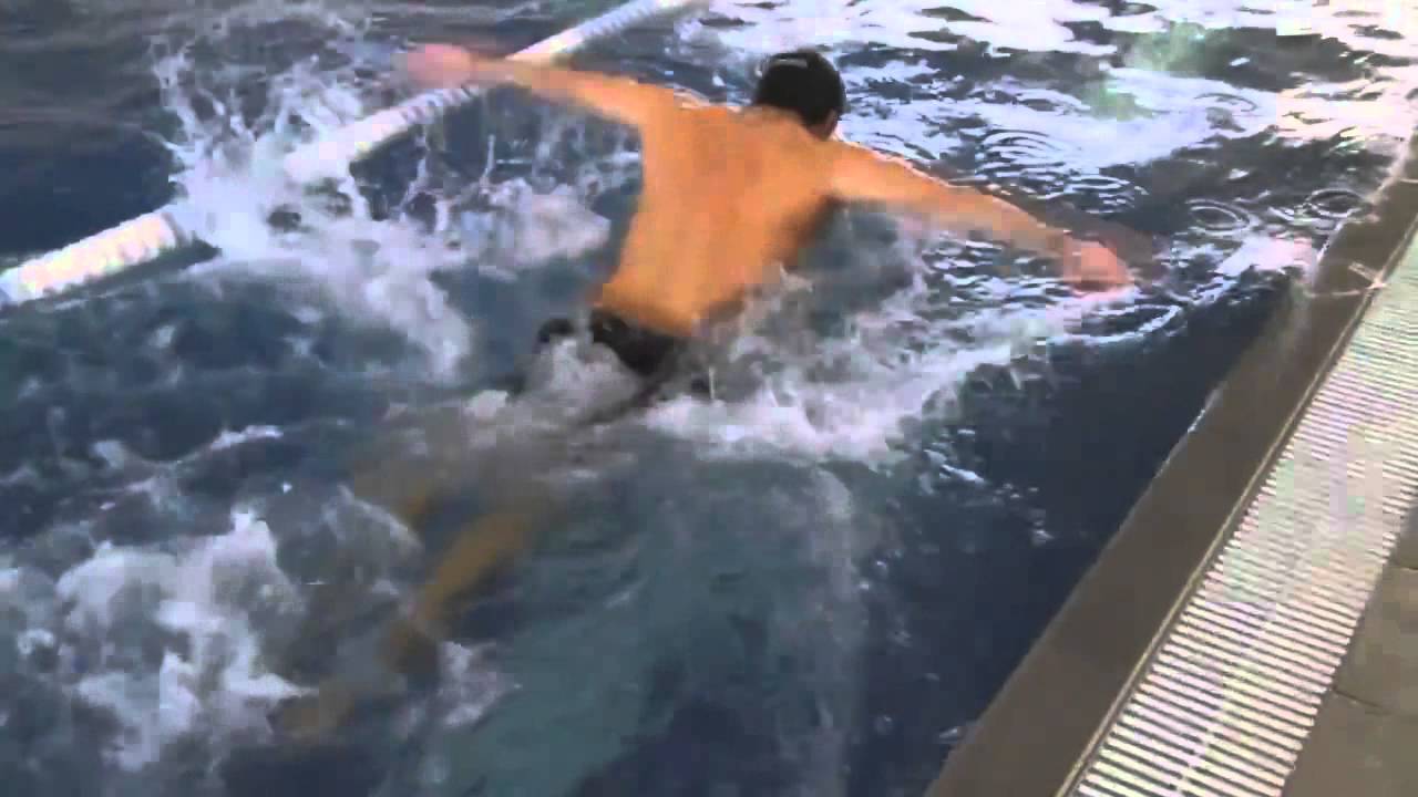 Como Ganar Musculos Solidos Con la Natación - YouTube