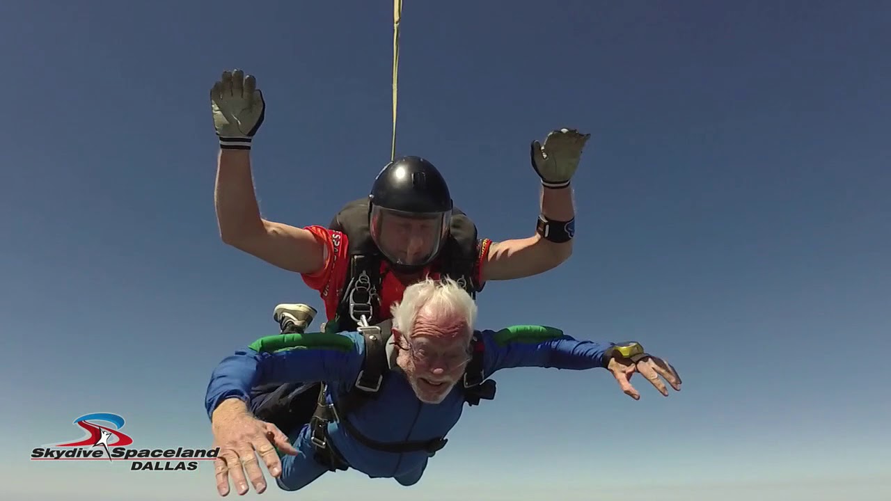 Ron Rutledge skydive for his 75th birthday! Skydive Spaceland Dallas ...