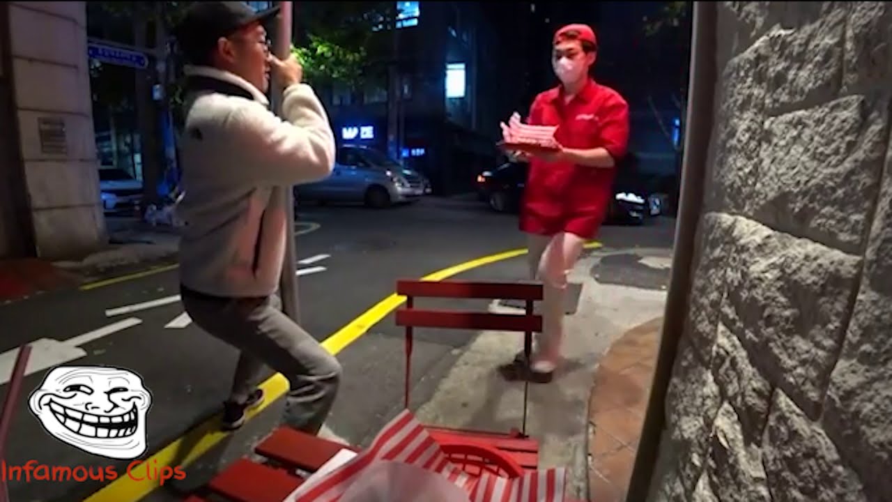 AWKWARD livestream FAIL! - YouTube