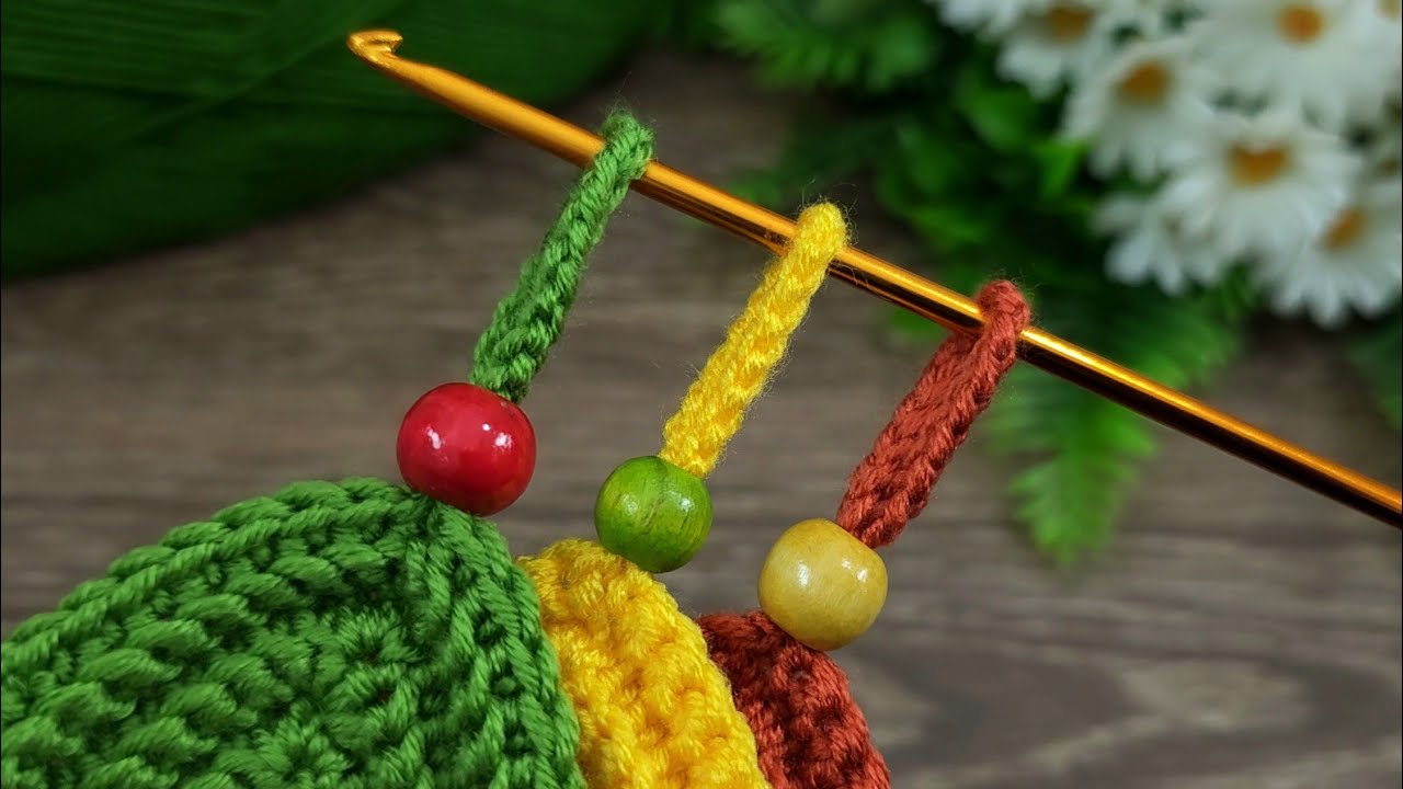 shock shock!!.. gorgeous crocheted autumn leaves... - YouTube