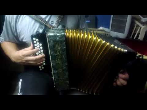 Hohner Club Modell IV a venda - YouTube