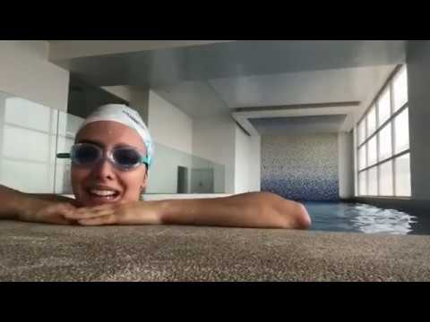 Rosangela Espinoza Swimming in the Pool. Live Stream