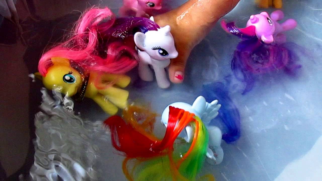 My Little Pony Pool Party Part. 2 - YouTube