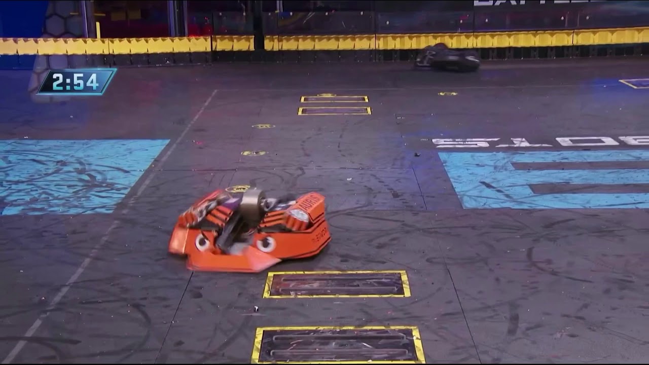 Battlebots Season 5 Episode 3: VALKYRIE VS TANTRUM - YouTube