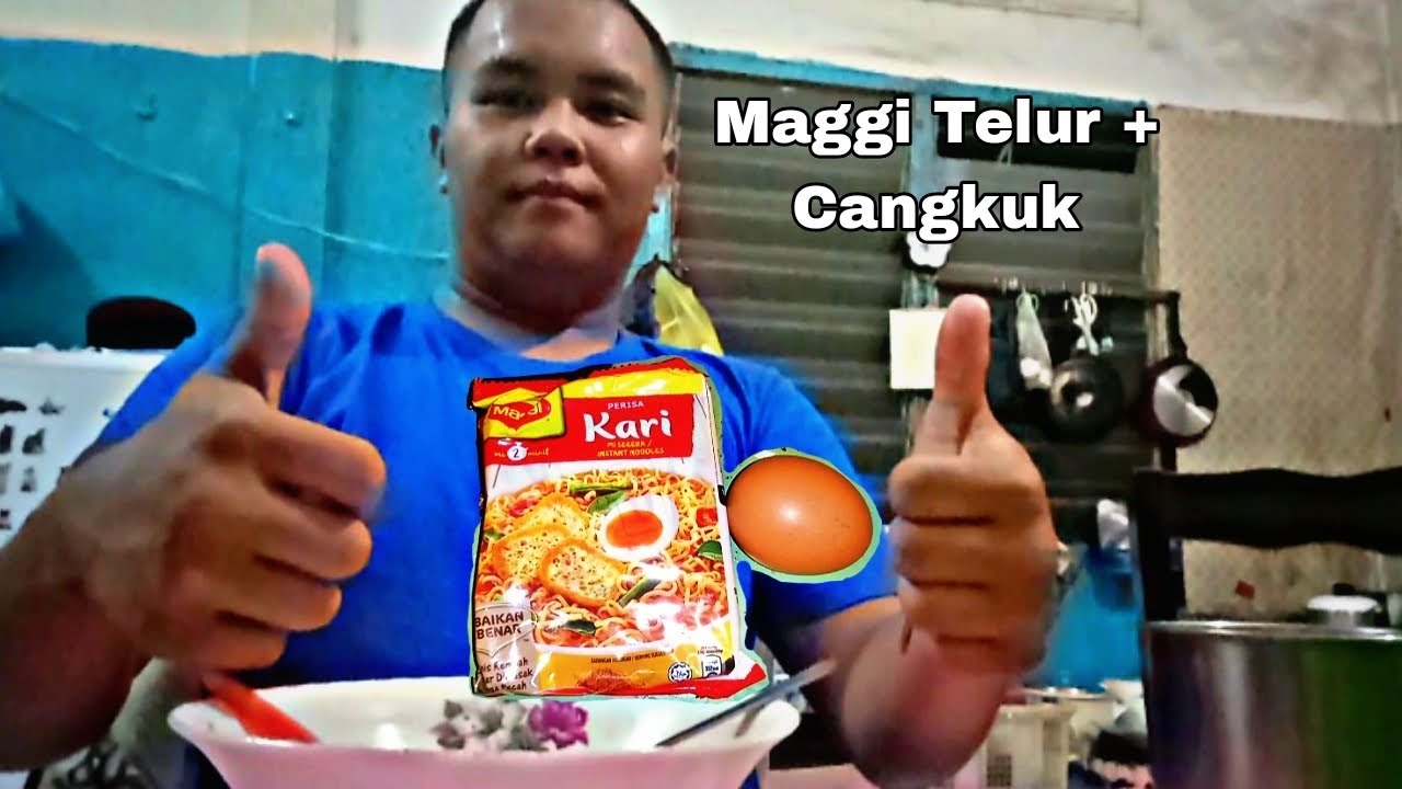 Maggi telur tambah cangkuk menu malam ini..santapan malam sebelum tidur ...