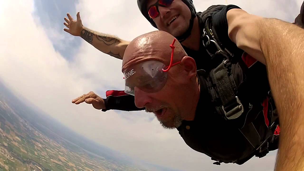 Mike Beeson's DZONE Tandem skydive at Skydive Idaho! - YouTube
