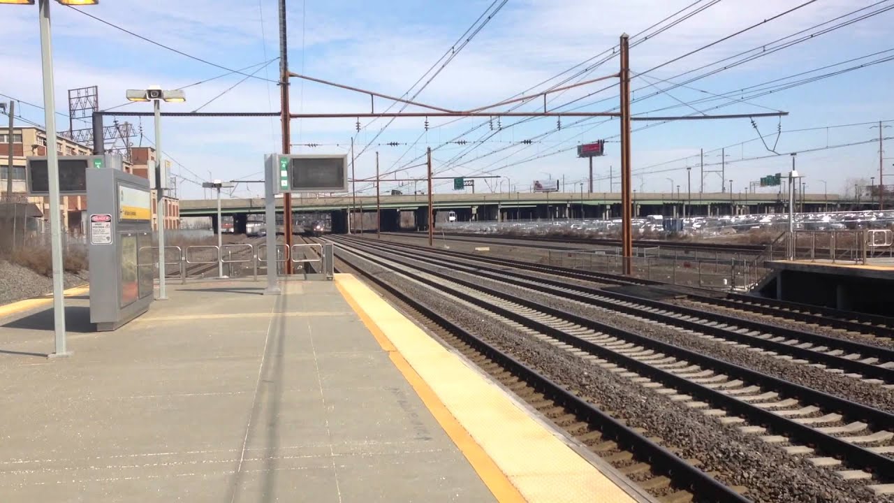 Amtrak Pennsylvanian Through Newark Airport Train Station - YouTube