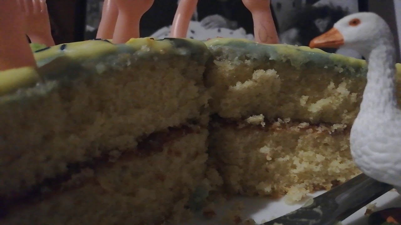 dilfy dreams (a superiority complex) ~ guy moth - YouTube