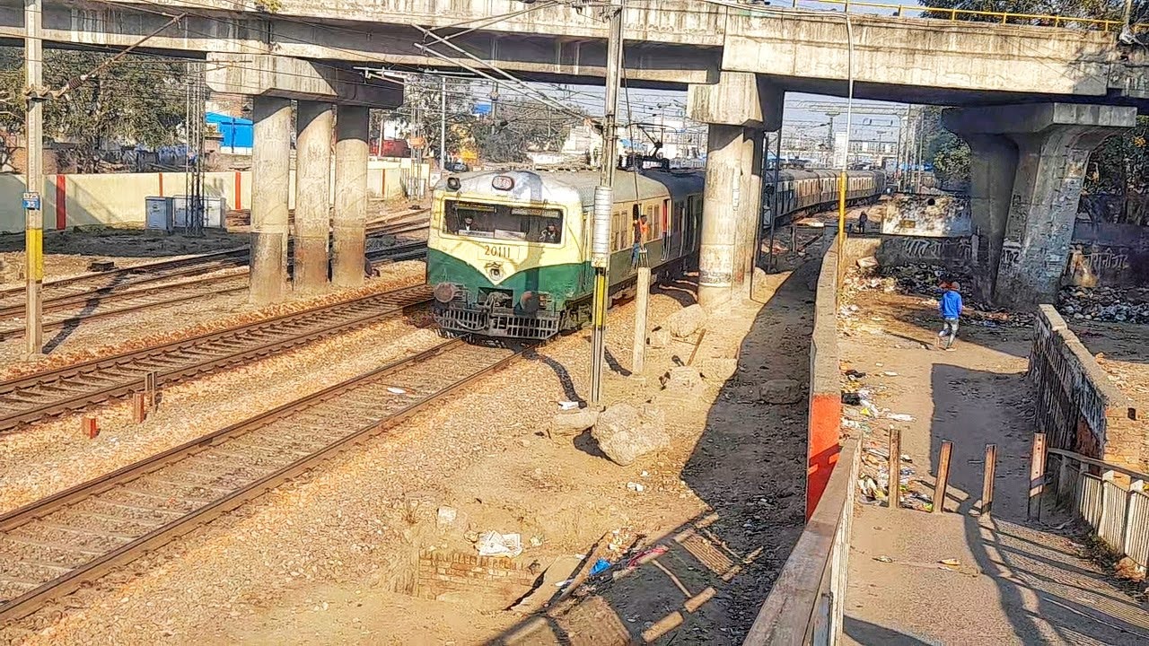 Local EMU & MEMU Train Arrival and Departure | Train Videos | Indian ...
