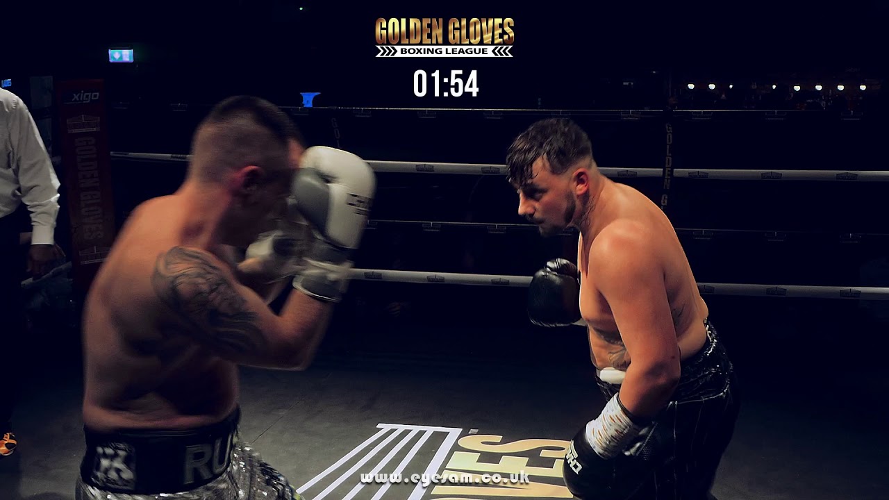 Mitchell Smith vs Russ Midgley - YouTube