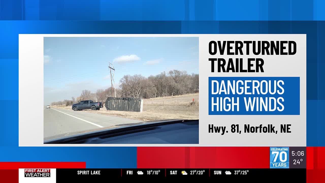 High winds cause dangerous travel for high-profile vehicles - YouTube